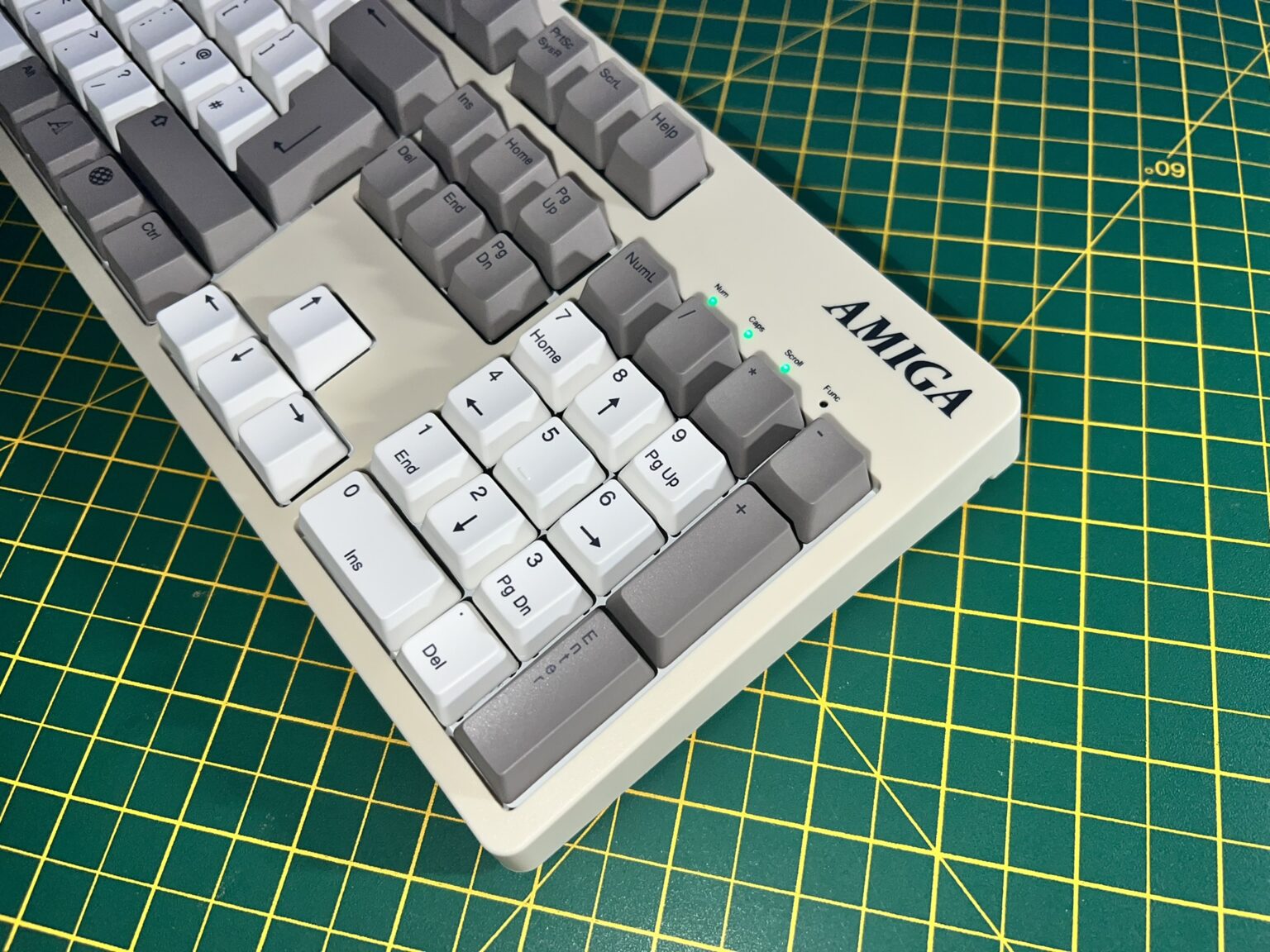 Amiga "Classic" USB mechanical keyboard - Lyonsden Blog